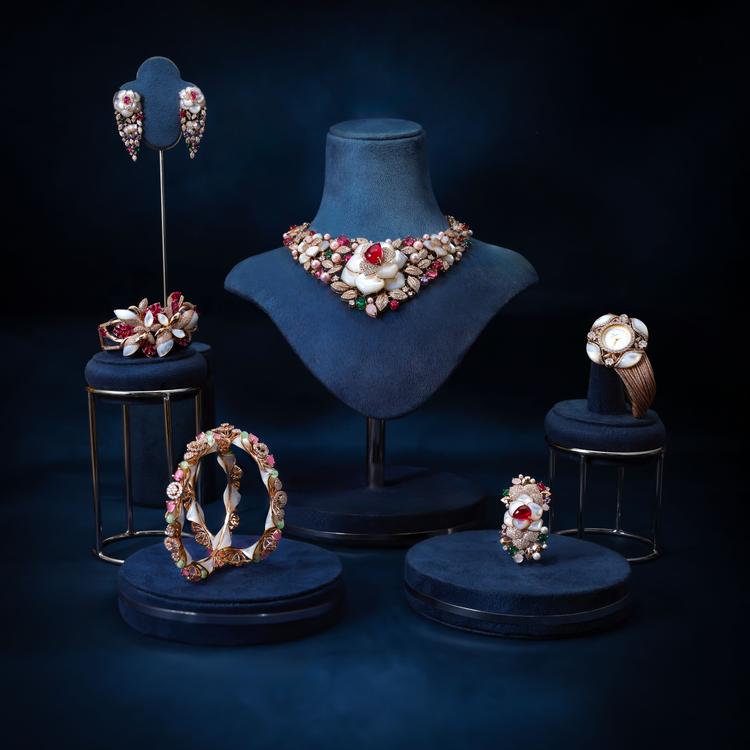Kalamandir Jewellers Group | Exquisite Gold & Diamond Jewellery